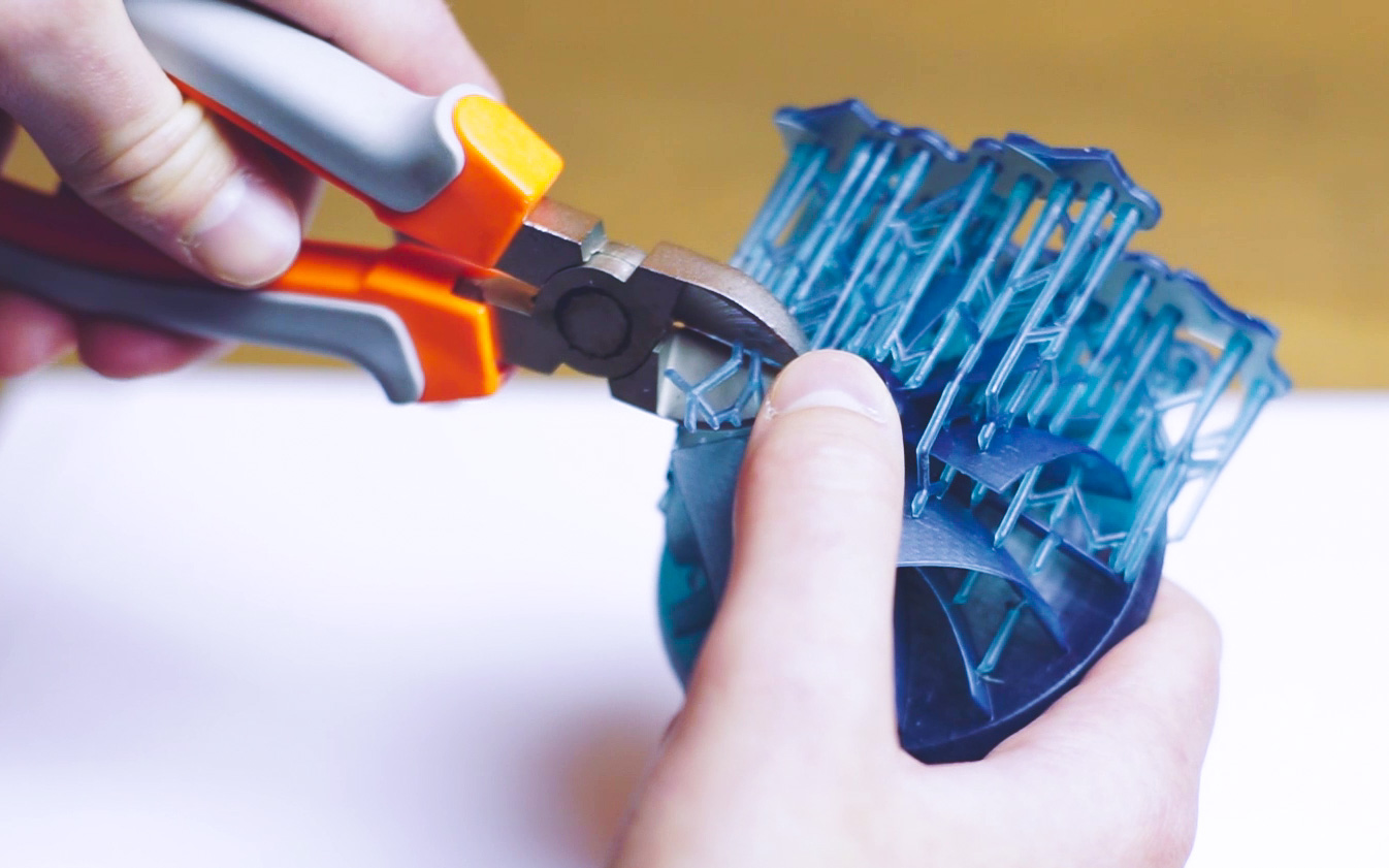 What are supports in 3D printing? When and why do you need them? | Hubs