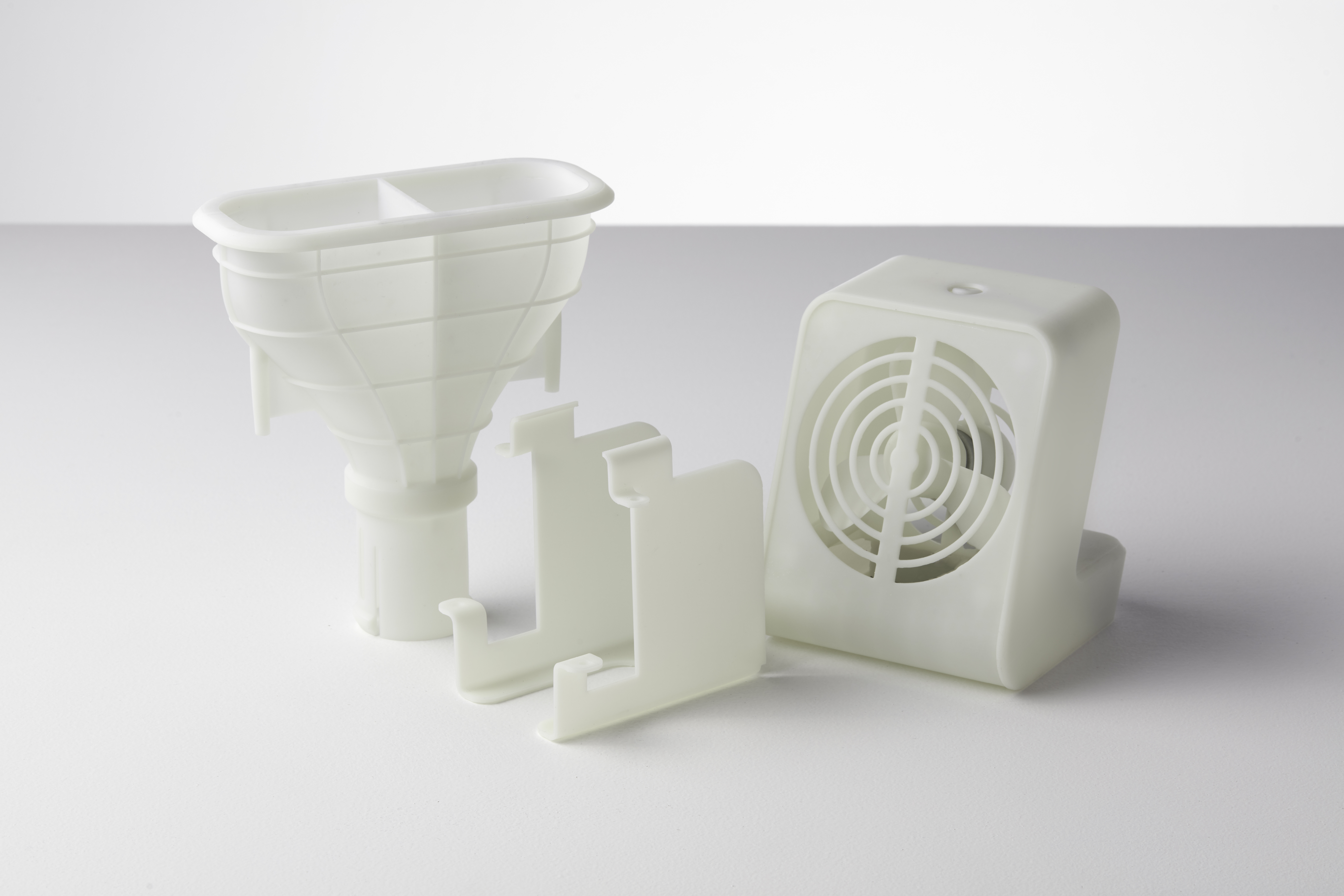 What’s the right resin for SLA? 3D printing materials compared | Hubs