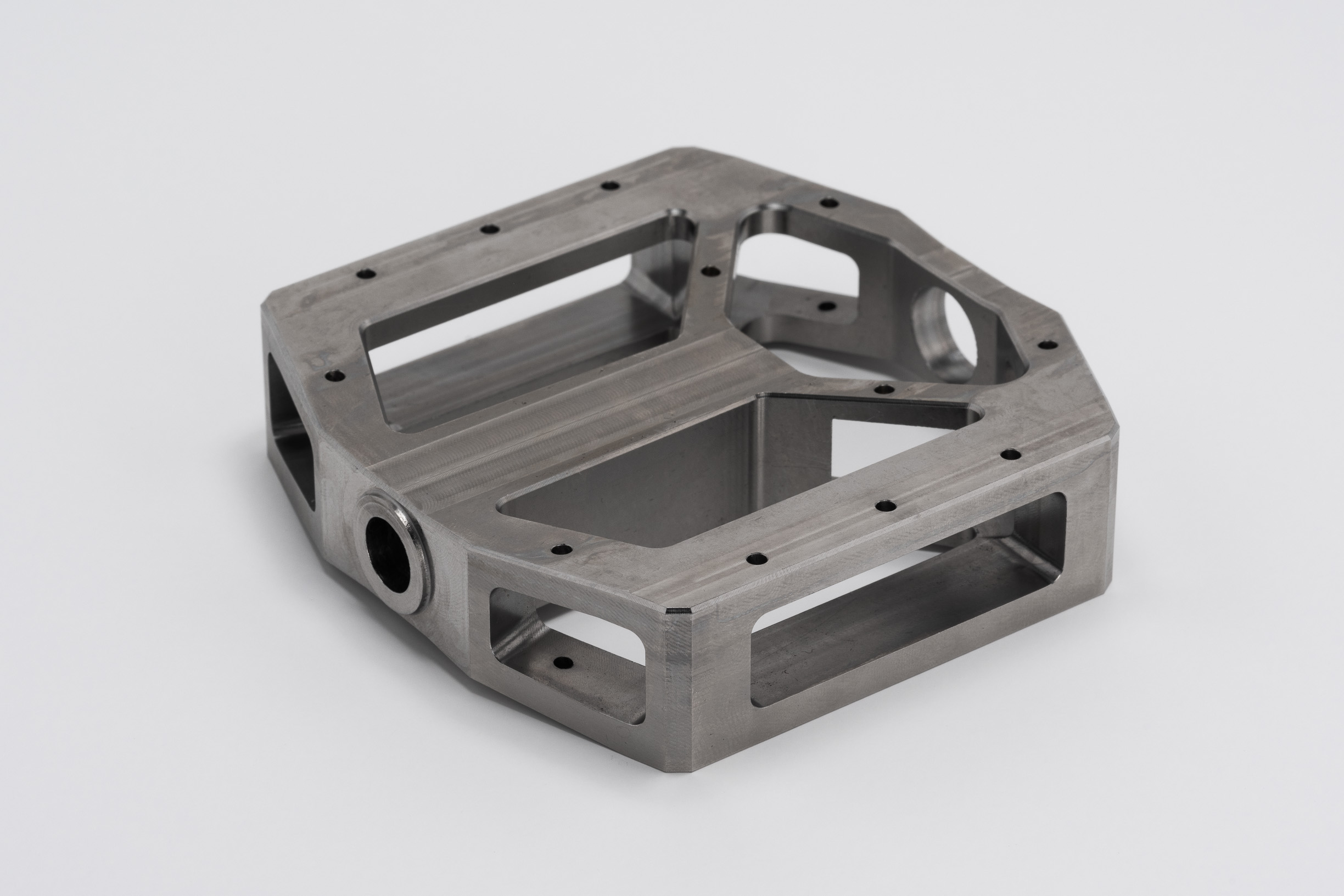 Source custom parts for the robotics industry | Hubs