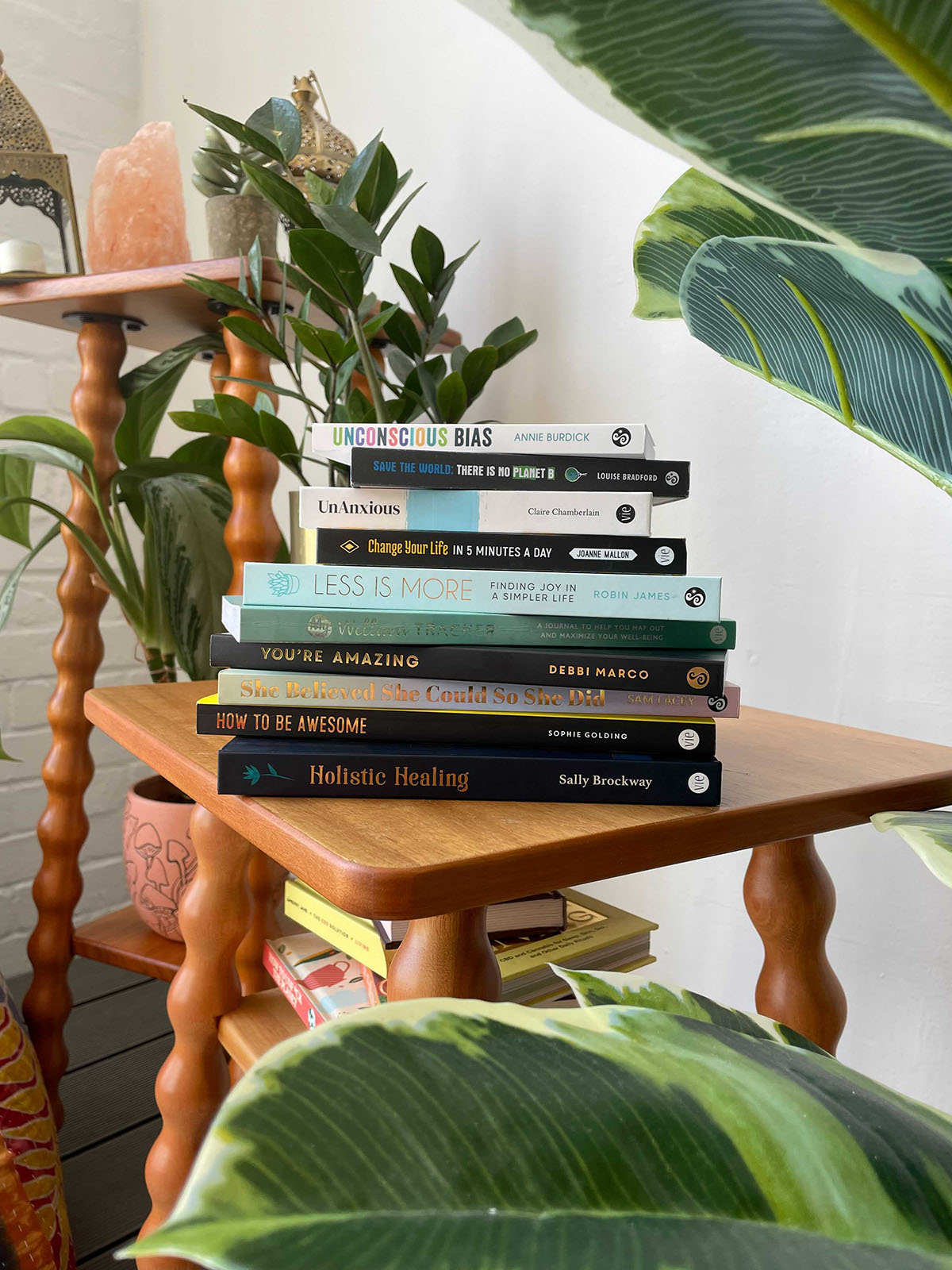 UO Book Club: Wellness Bundle | UO Culture