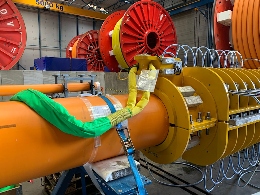 Anchoring of risers 370 meters below sea level with HD tethers