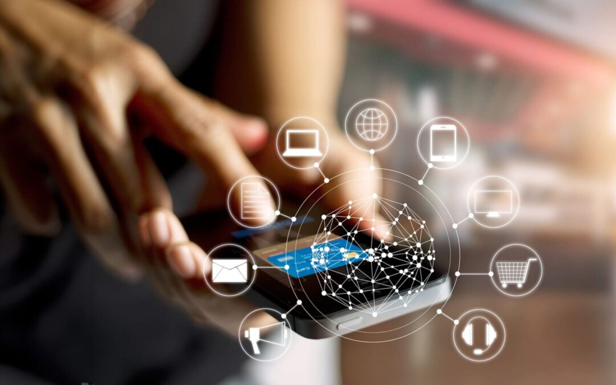 What Is Omnichannel Messaging and What is it Used For? | Syniverse