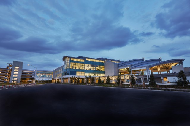 Orlando International Airport (MCO)