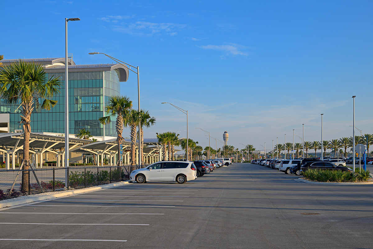 Orlando International Airport (MCO)