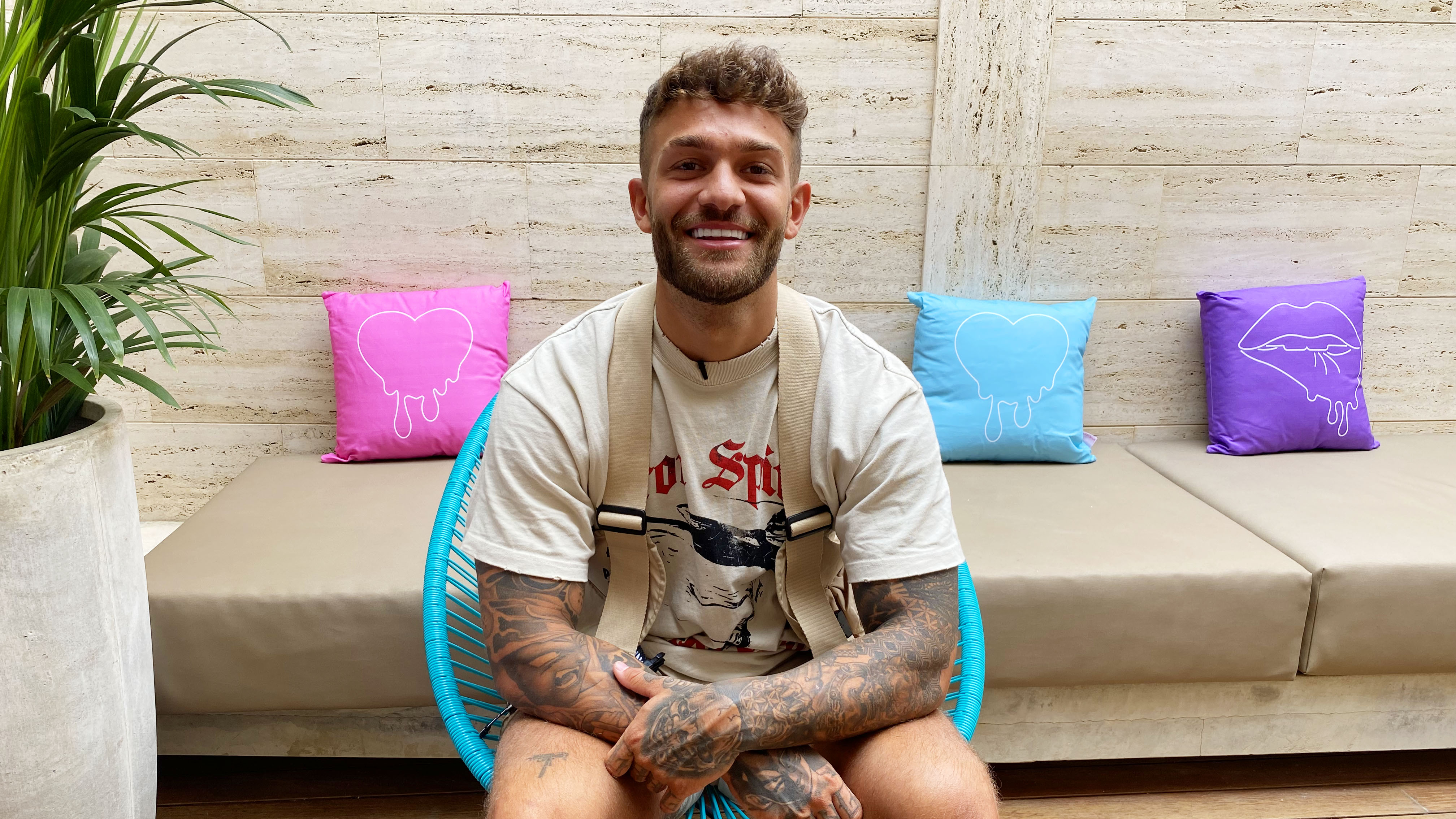 Tinder's Calling for Dale | Love Island