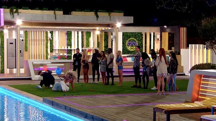 Rumpy Pumpy gets the Islanders' hearts beating | Love Island