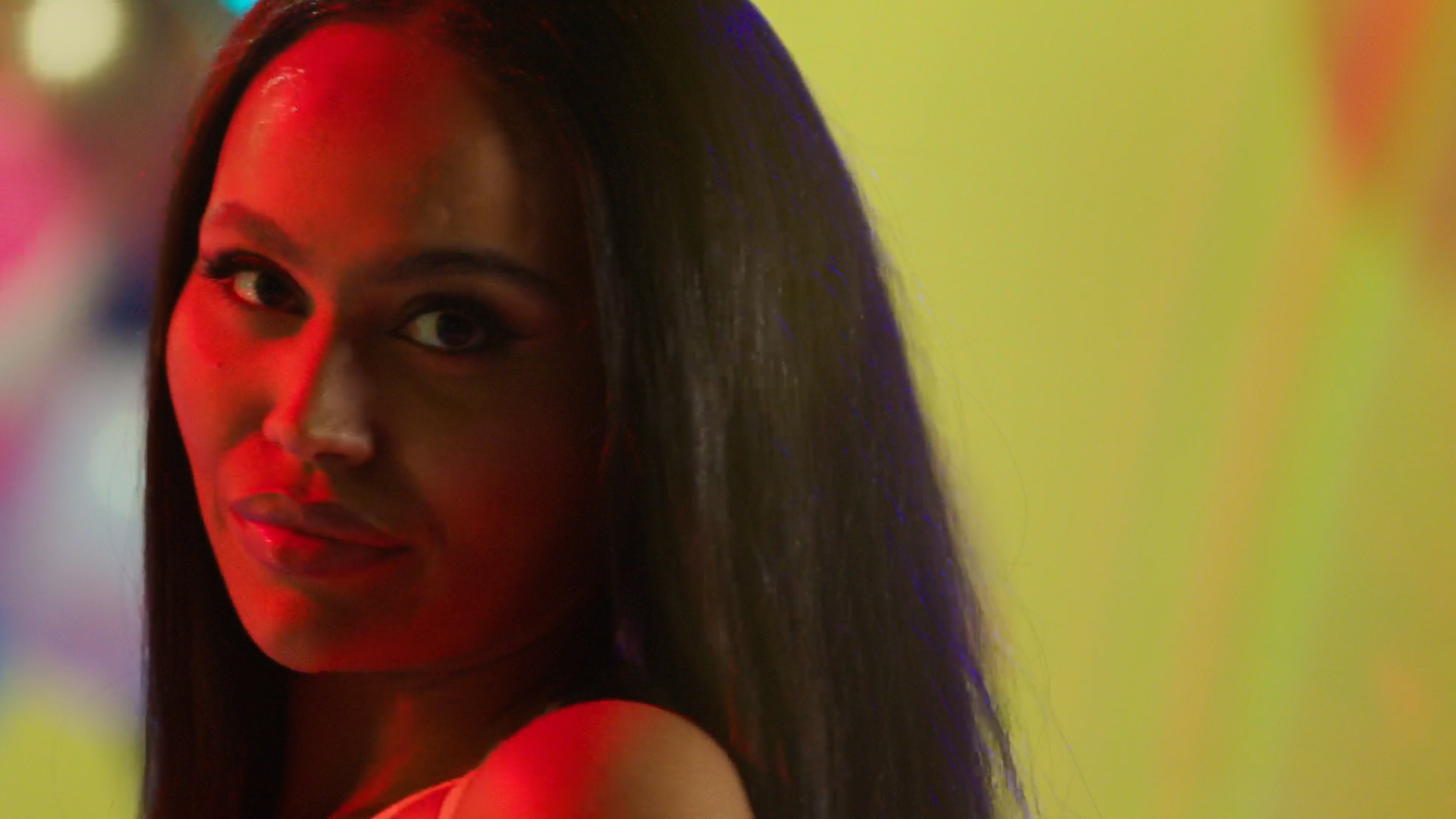 Meet Ella | Love Island