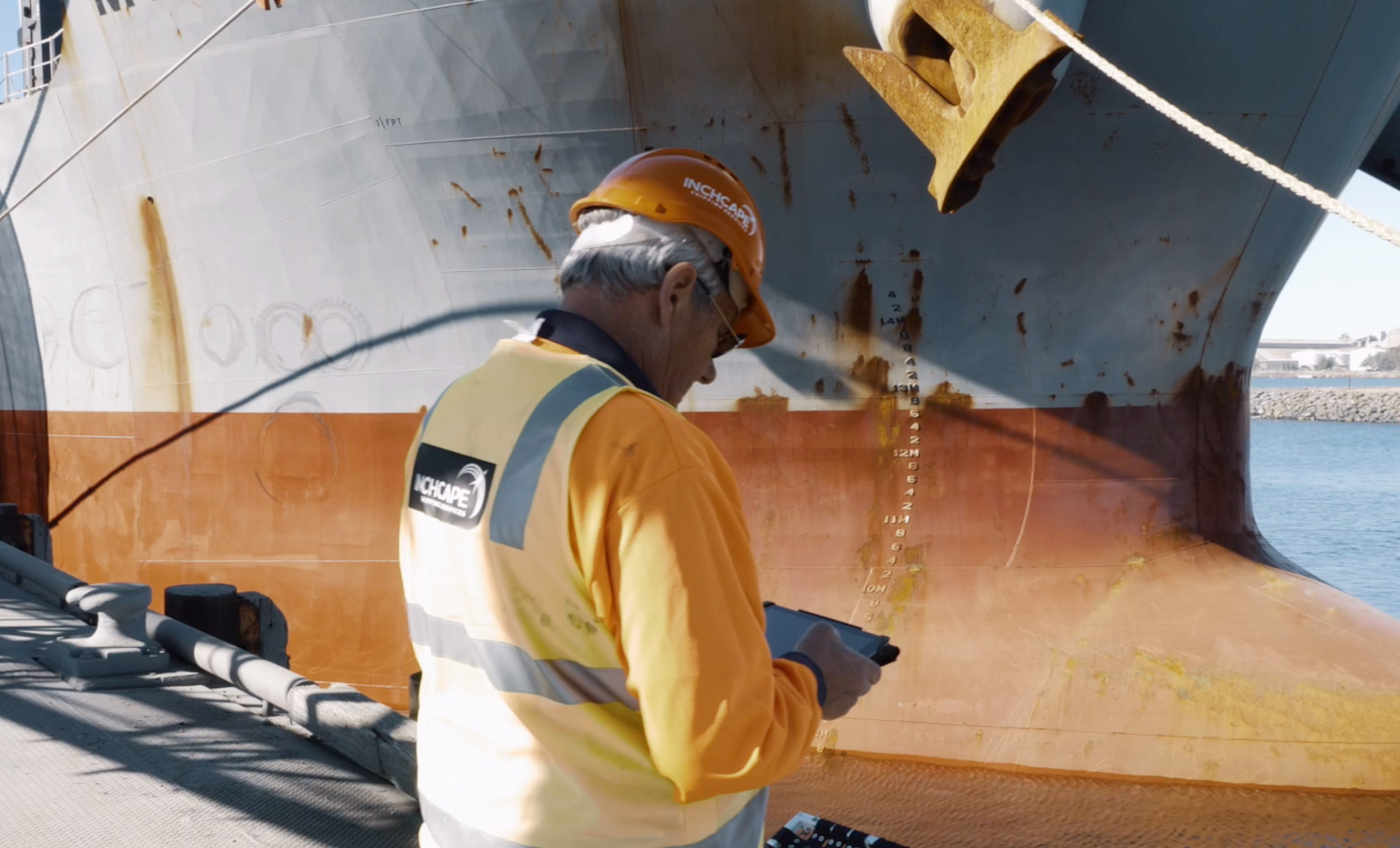 Improve your underwater inspections with drones