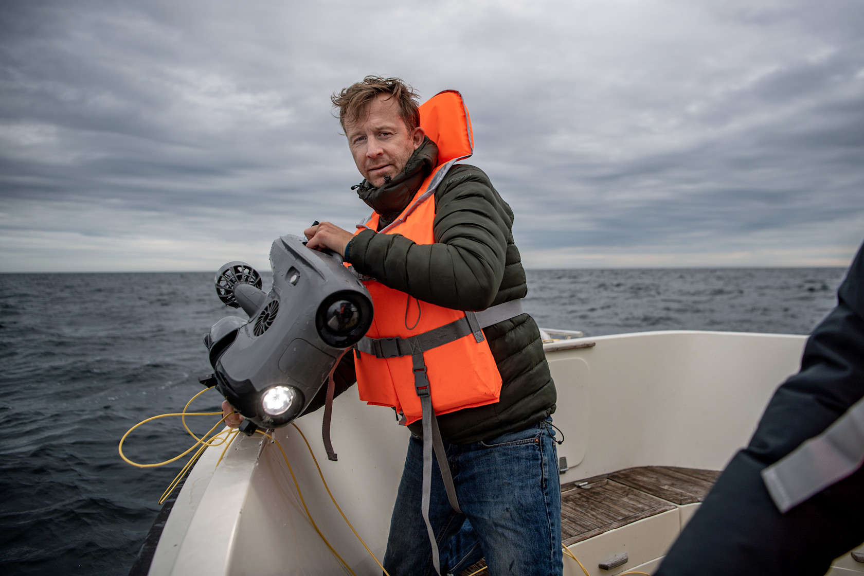 Slik inspiserte vi sabotasjen på Nord Stream med en båt, en mann og en ...