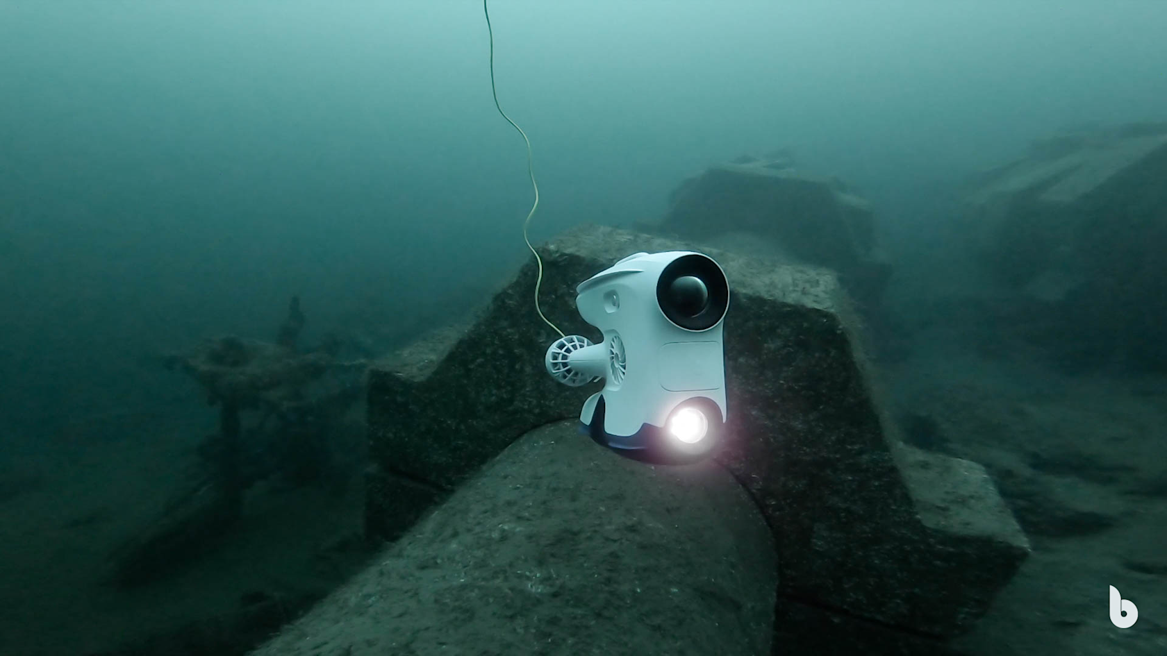 Improve your underwater inspections with drones