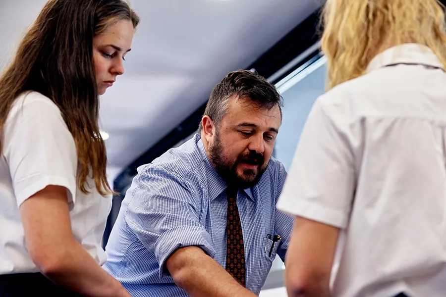 Writing a resume and cover letter | Careers | ReachOut Schools