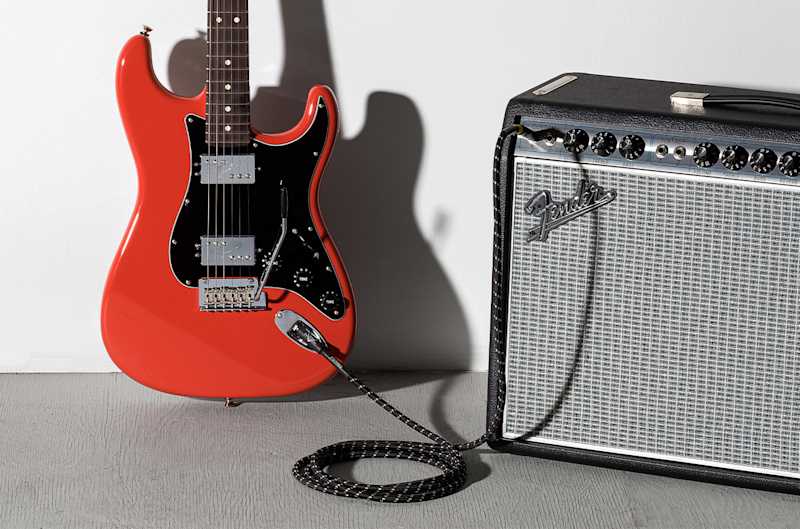 Fender Guitars | Electric, Acoustic & Bass Guitars, Amps, Pro Audio