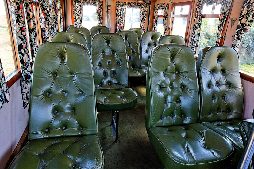 Oldtimer-Partybus in Kopenhagen mieten | JGA feiern mit Pissup Reisen