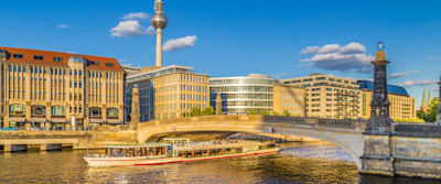 Mit dem Boot zur Sightseeing-Tour in Berlin | Pissup Reisen