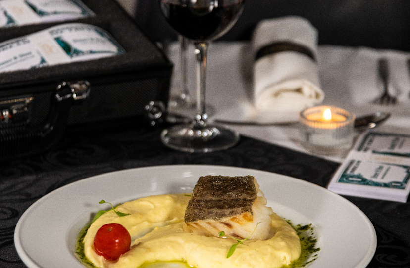 Cabaret Dinner In Lisbon | Pissup Stag Dos