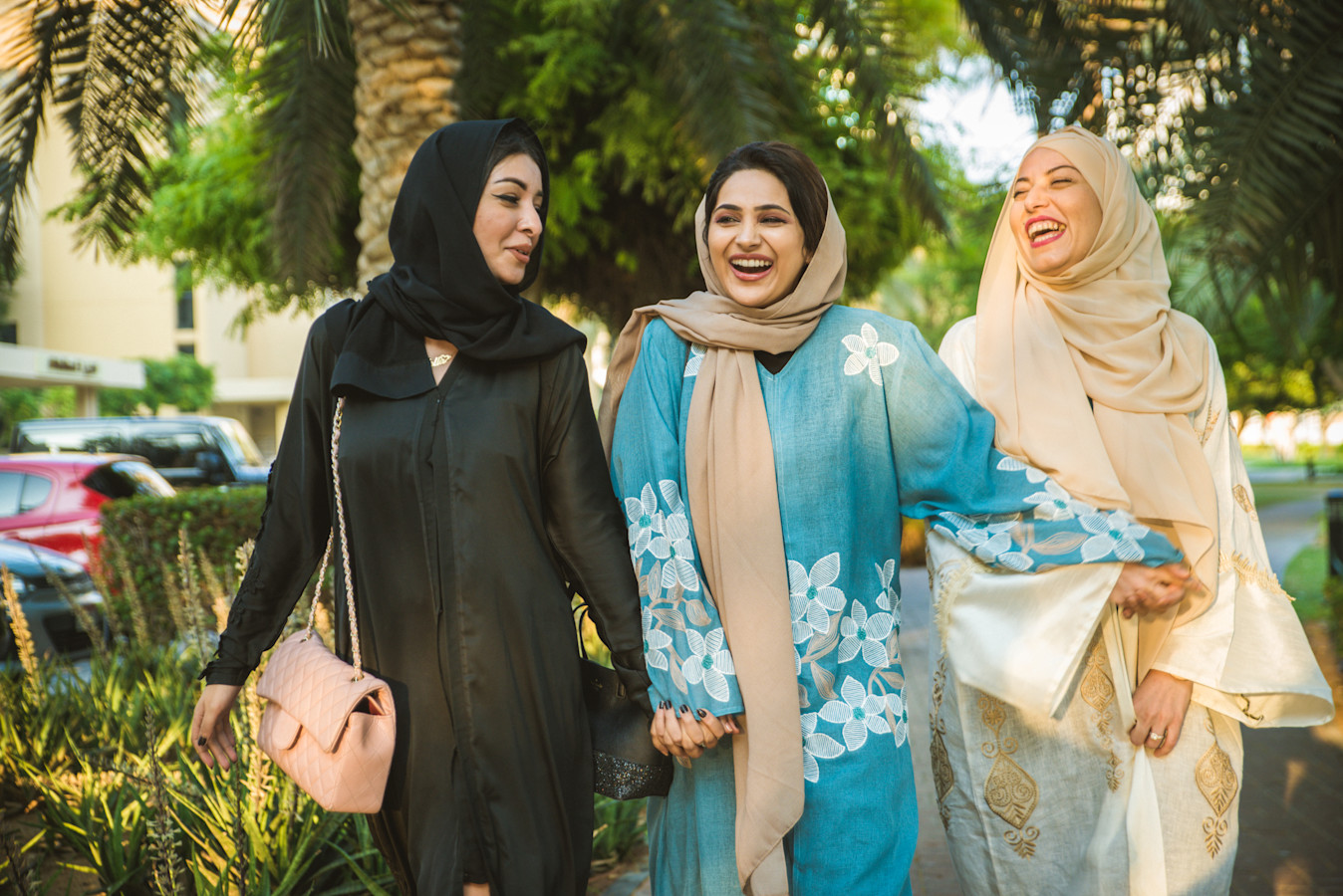Mind the majlis: a quick guide to UAE cultural etiquette for expats and ...