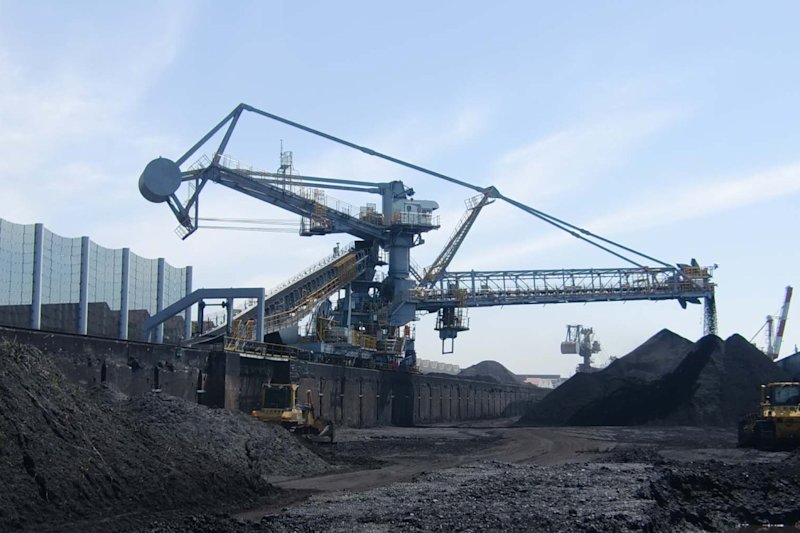 Material Handling Systems Stacker-Reclaimer | ANSWERS | Kawasaki's ...