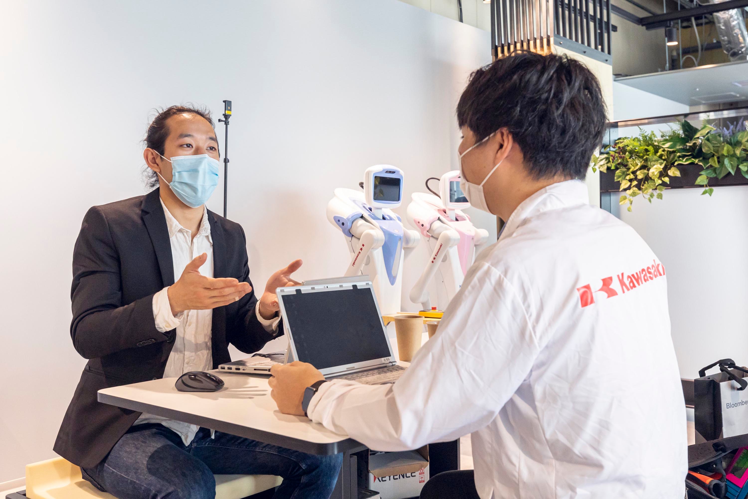 人とロボットの共生に進化を。 「Future Lab HANEDA」の挑戦 | ANSWERS（アンサーズ） | つぎの社会に向かうKawasakiのこたえ | 川崎重工業