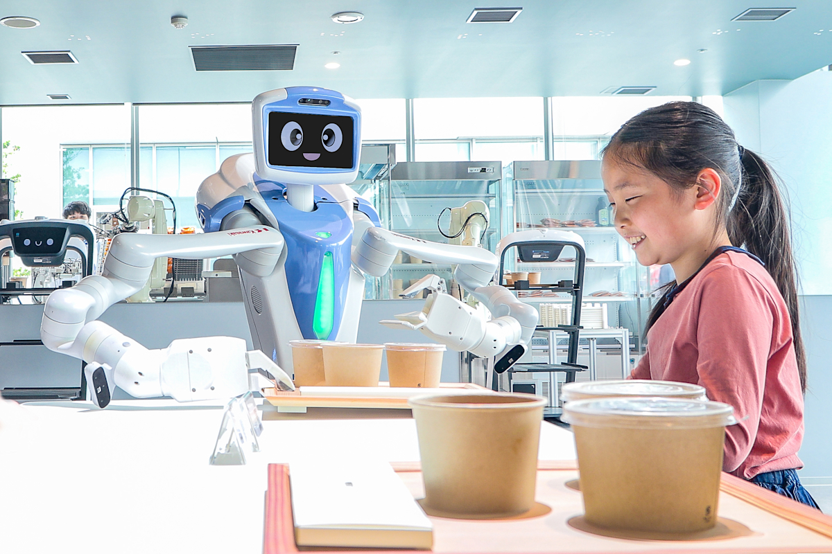 人とロボットの共生に進化を。 「Future Lab HANEDA」の挑戦 | ANSWERS（アンサーズ） | つぎの社会に向かうKawasakiのこたえ | 川崎重工業