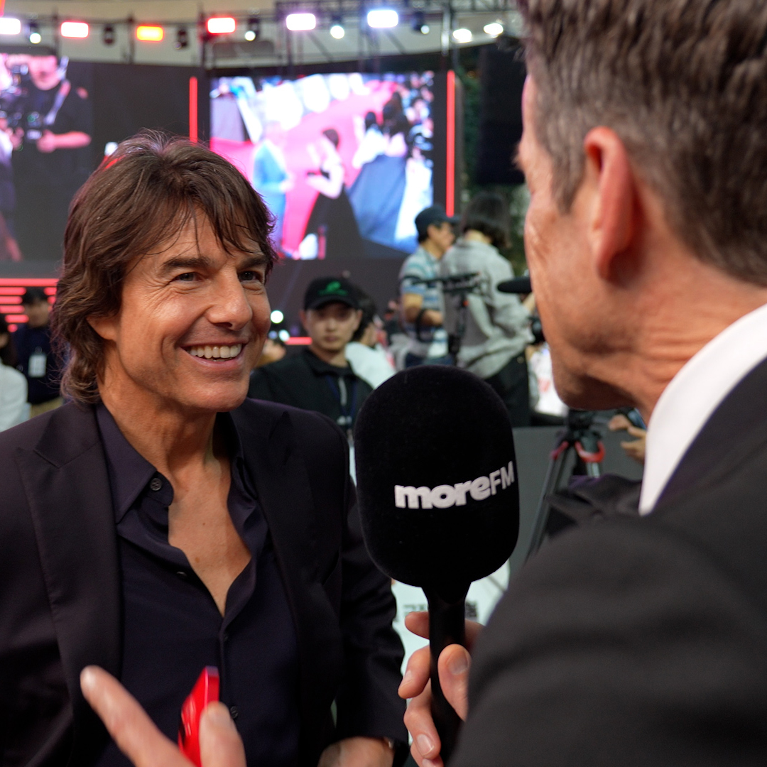 'I have to say this': Simon Barnett interviews his idol Tom Cruise on ...