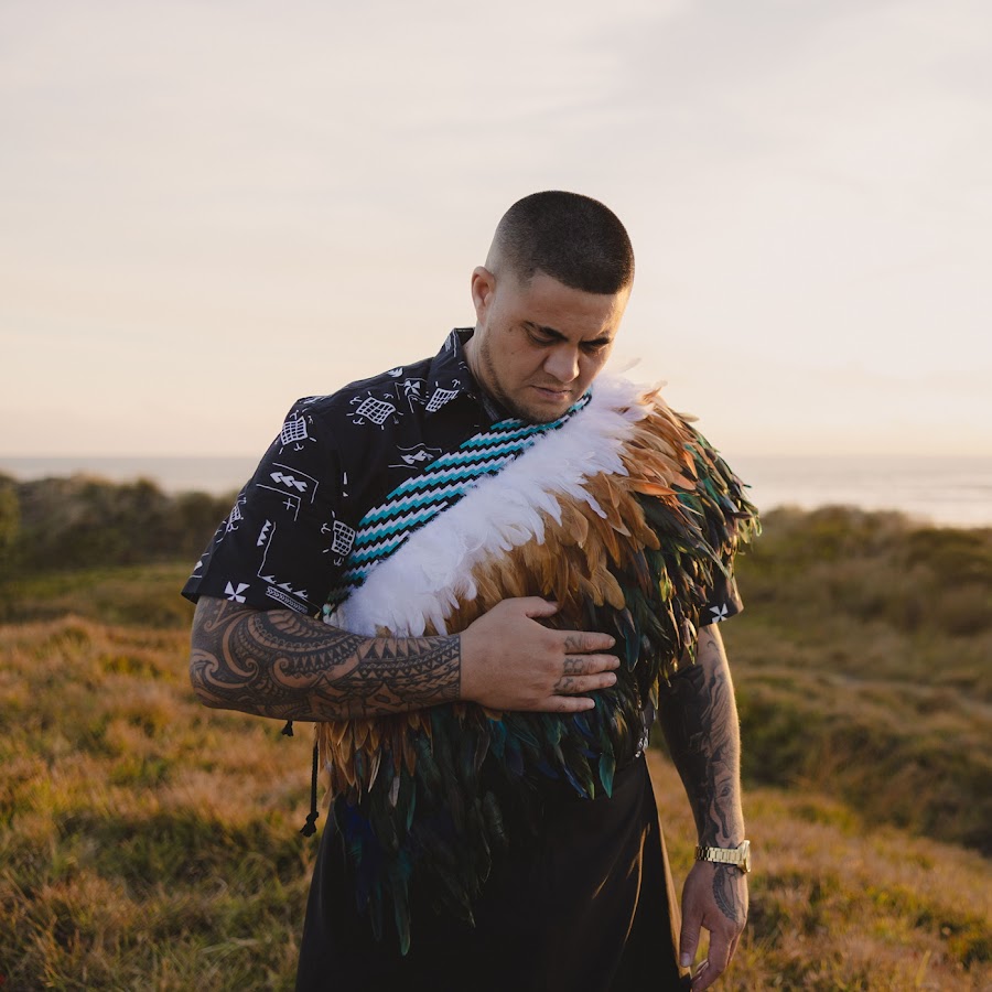 Wāima Girl, Shane Walker | rova