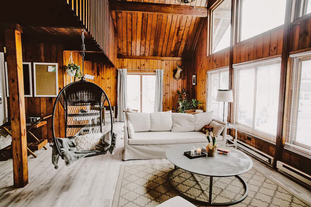 13 Best Poconos Cabin Rentals on Airbnb | 2020 | Field Mag