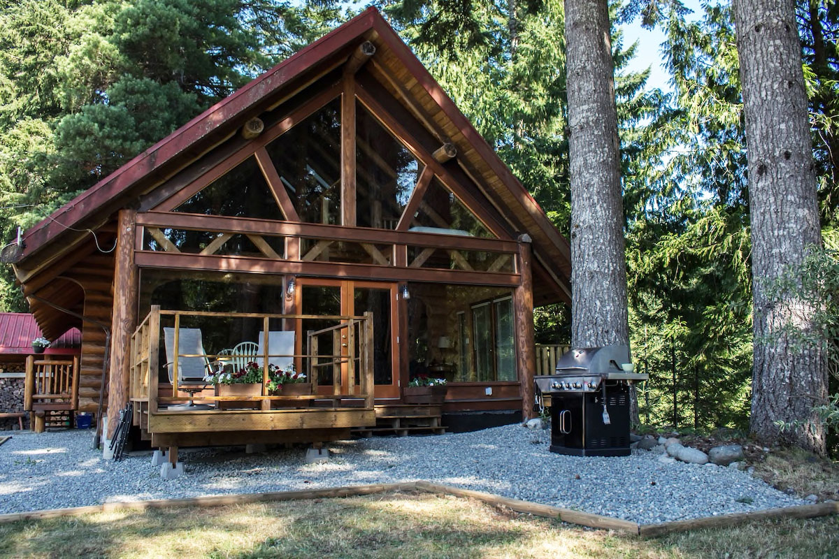 The 20 Best Cabins for Rent on Vancouver Island, BC | Field Mag