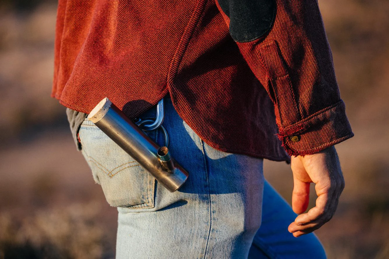 Ultralight Titanium Dangle Bong Waterpipe Review | Field Mag