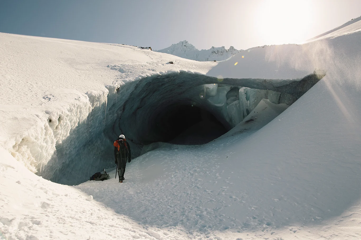Snow Camping in Mt. Hood's Sandy Glacier Caves - Beautiful Oregon Ice ...