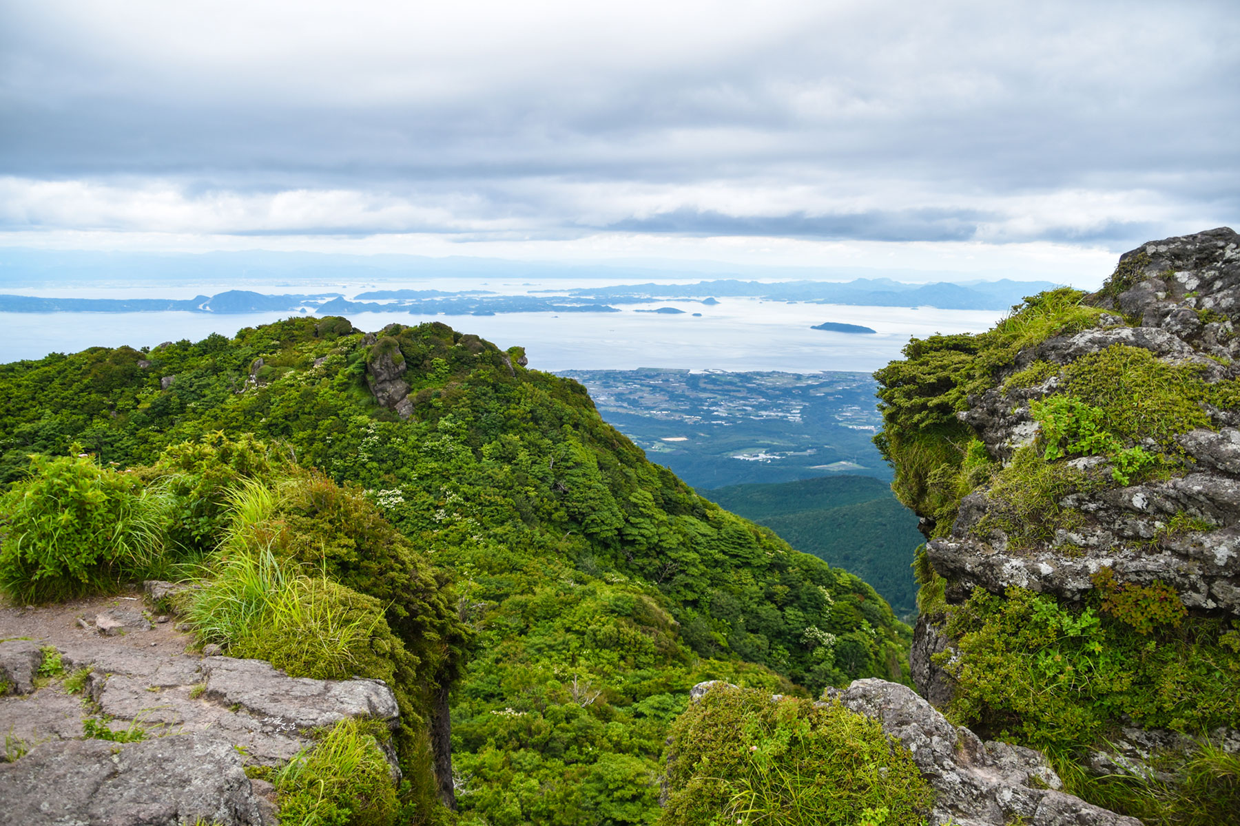 Unzen Onsen Hiking Guide: What to Know & When to Go | Field Mag