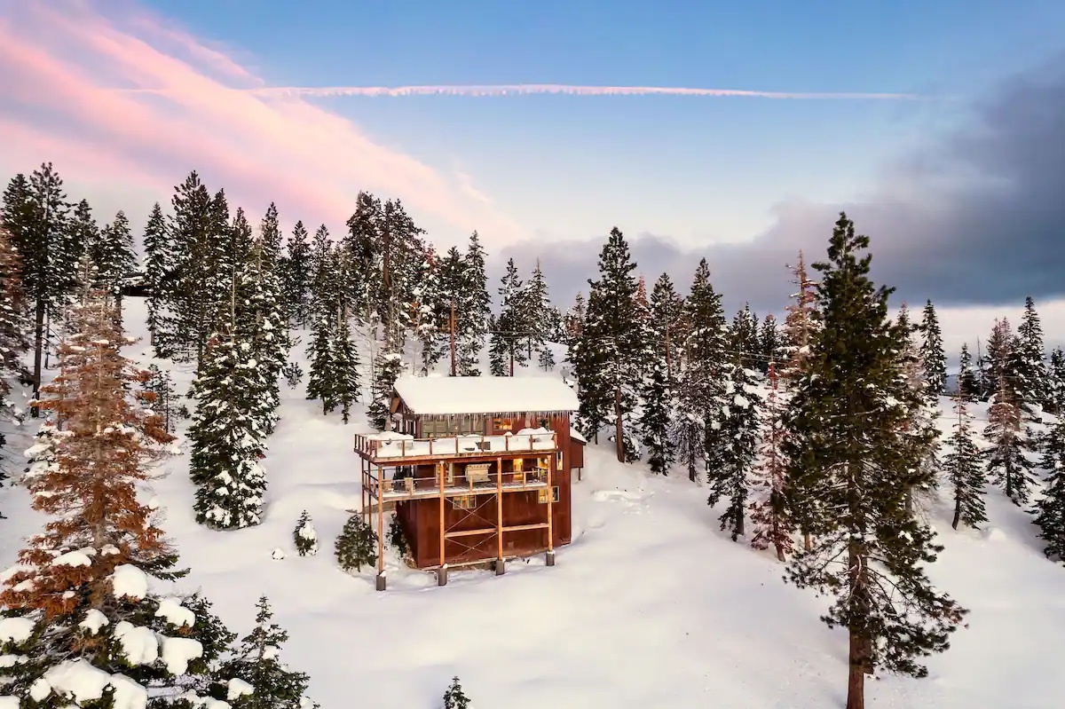 15 Best Lake Tahoe Cabin Rentals for Nature Lovers | Field Mag