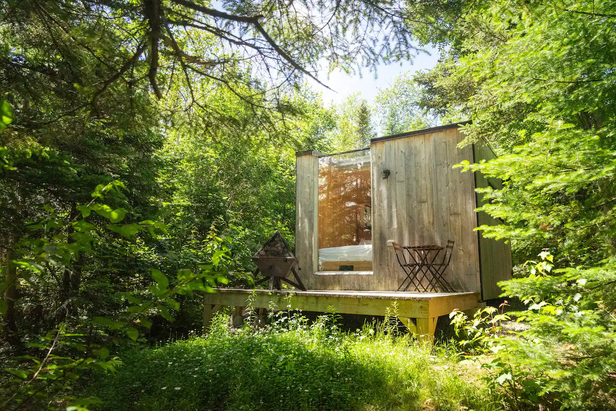 10 Best Cabins & Cottage Rentals in Quebec for Nature Lovers | Field Mag