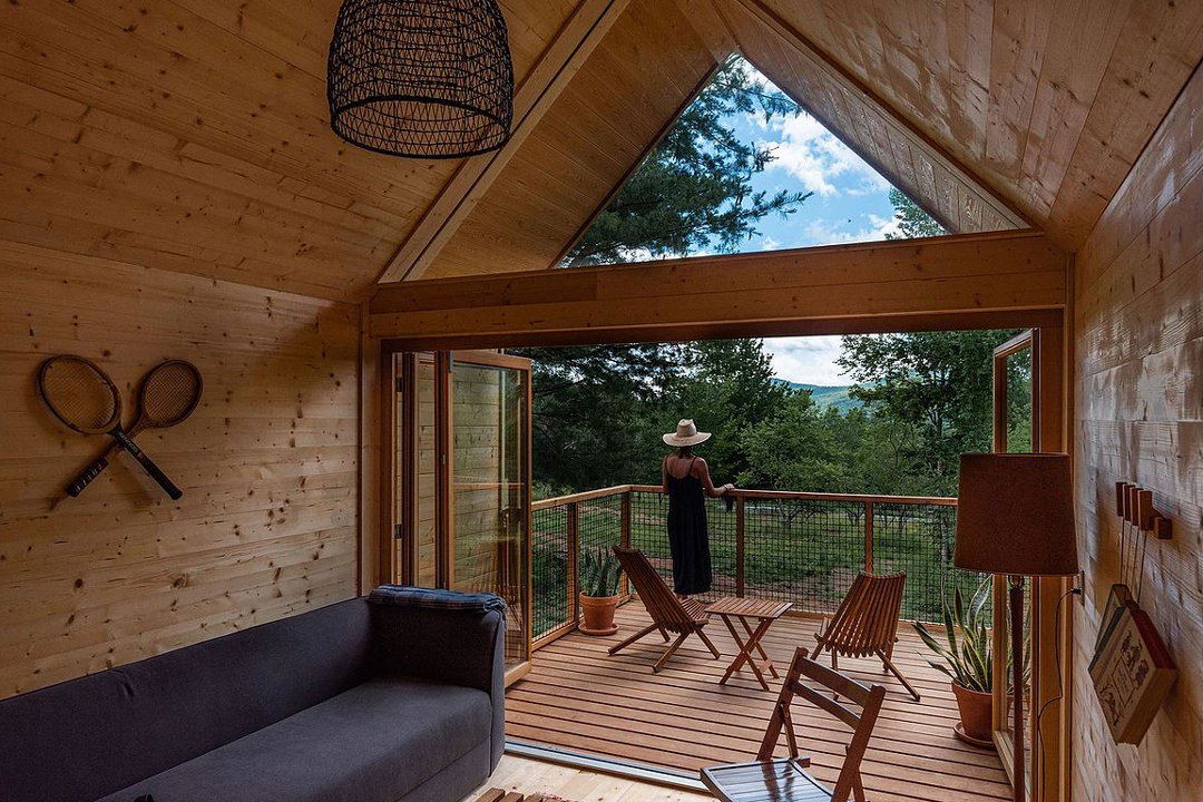 The 10 Best Catskill Hotels (and 3 Bonus Motels) | Field Mag