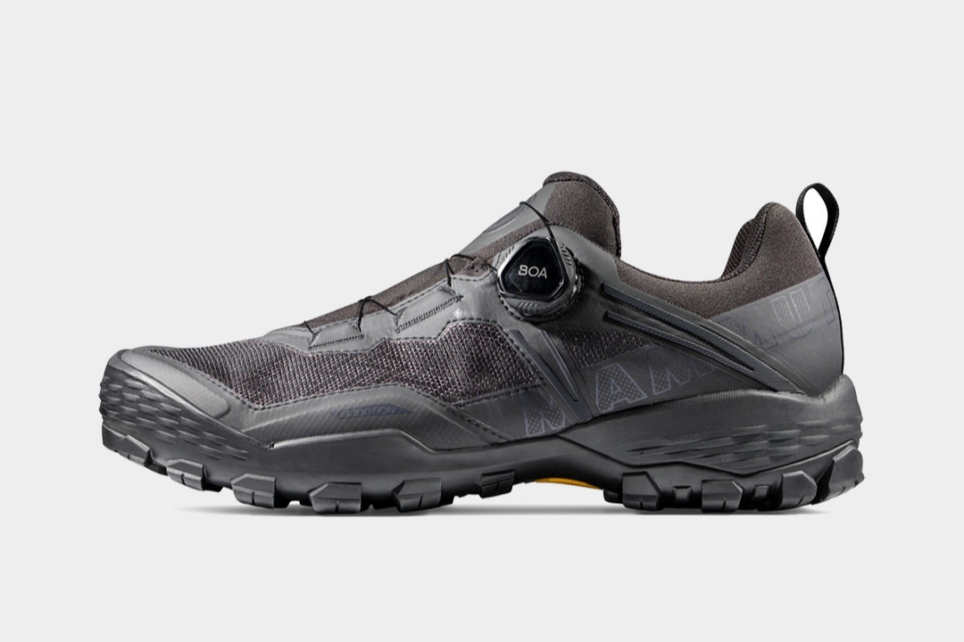 16 Best Black Running Shoes for Women & Men | 2023 | Field Mag