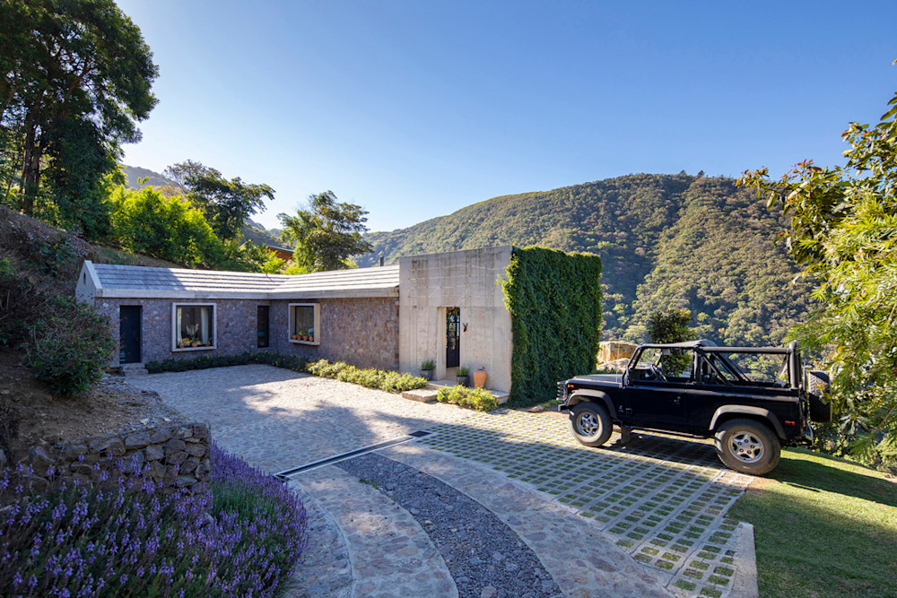 An Off-Grid Eco Retreat in Costa Rica's Cloud Forest | Field Mag