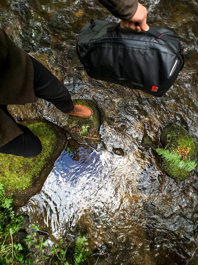 The Best Weatherproof Backpack For Commuting - Stylish Men's Waterproof ...