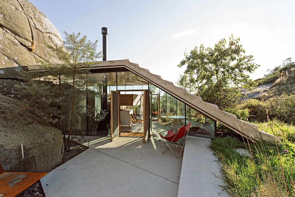 Atrium-like Home With Living Roof Deck Near Oslo | Field Mag