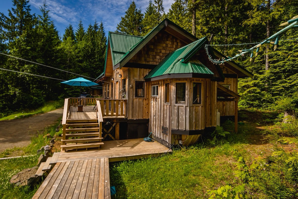 The 20 Best Cabins for Rent on Vancouver Island, BC | Field Mag