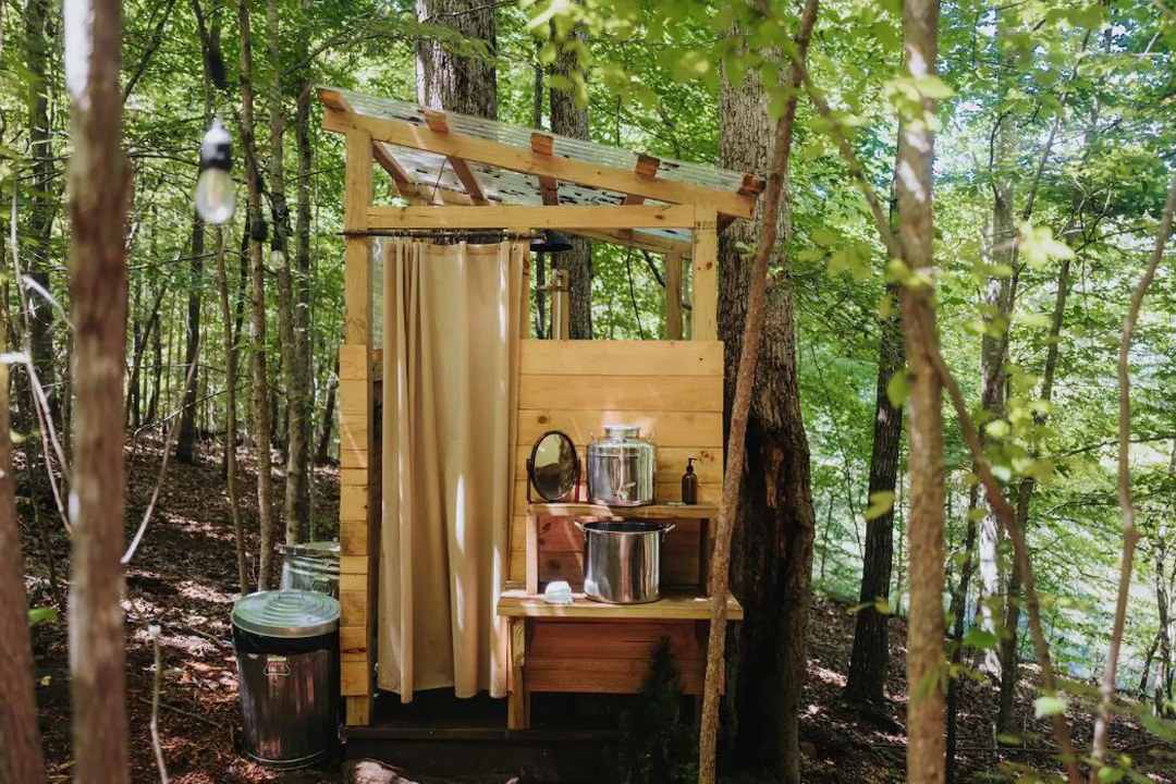 The Best Outdoor Shower Design Ideas and Kits | 2023 | Field Mag