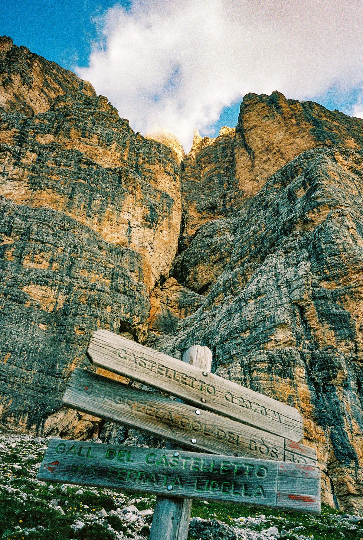 Alta Via 1 Dolomites Hiking Guide: Planning Tips, Packlist & Photos ...