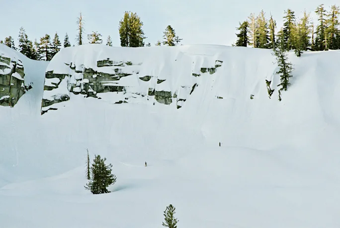 How to Visit Yosemite National Park's Ostrander Lake Hut | Field Mag