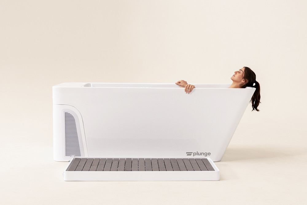 Plunge All-In Is an Aesthetic Cold & Hot Tub for Home | Field Mag