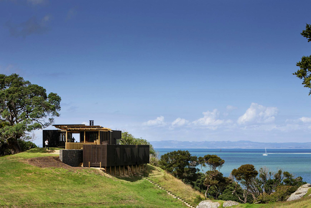 New Zealand's Most Beautiful Bach - The Ultimate Beach House in NZ ...