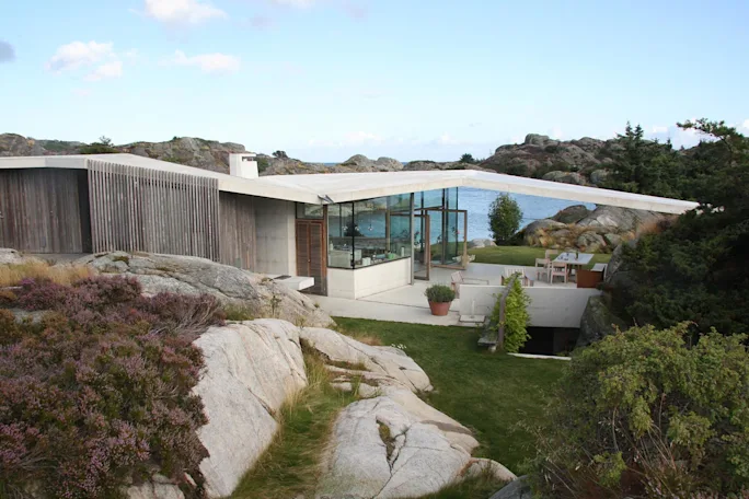 A Hyper Minimal Modern Norwegian Cabin - The Ultimate Scandinavian ...