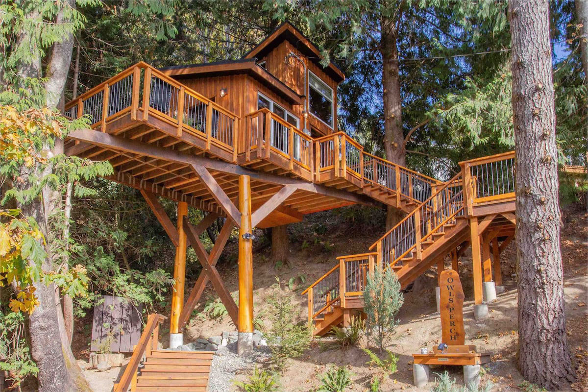 14 Best Cabin Rentals in British Columbia | 2024 | Field Mag