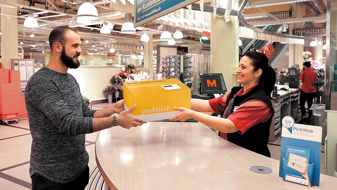 Post-Pakete in rund 300 Migros-Filialen abholen und aufgeben | Migros