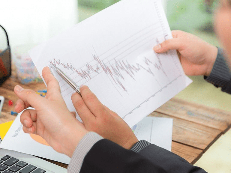 Defensive Stocks Explained: Trading Non-Cyclical Stocks | Plus500