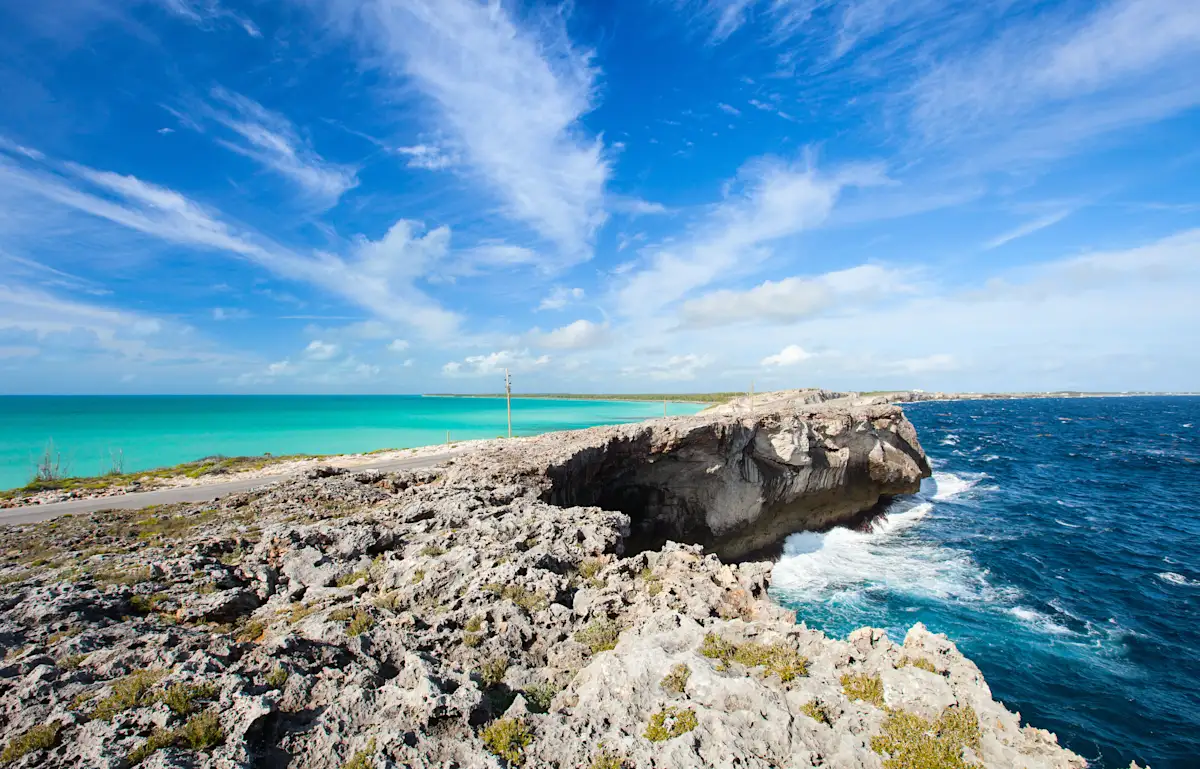 Surf aux Bahamas : conseils et offres de voyage | Tourlane