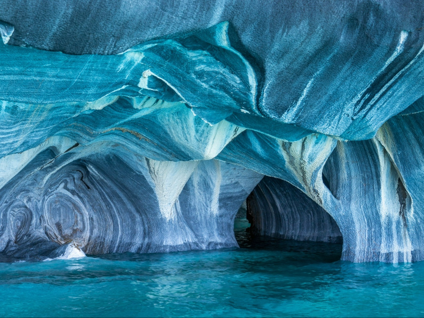 The 10 Most Beautiful Blue Places in the World | Tourlane