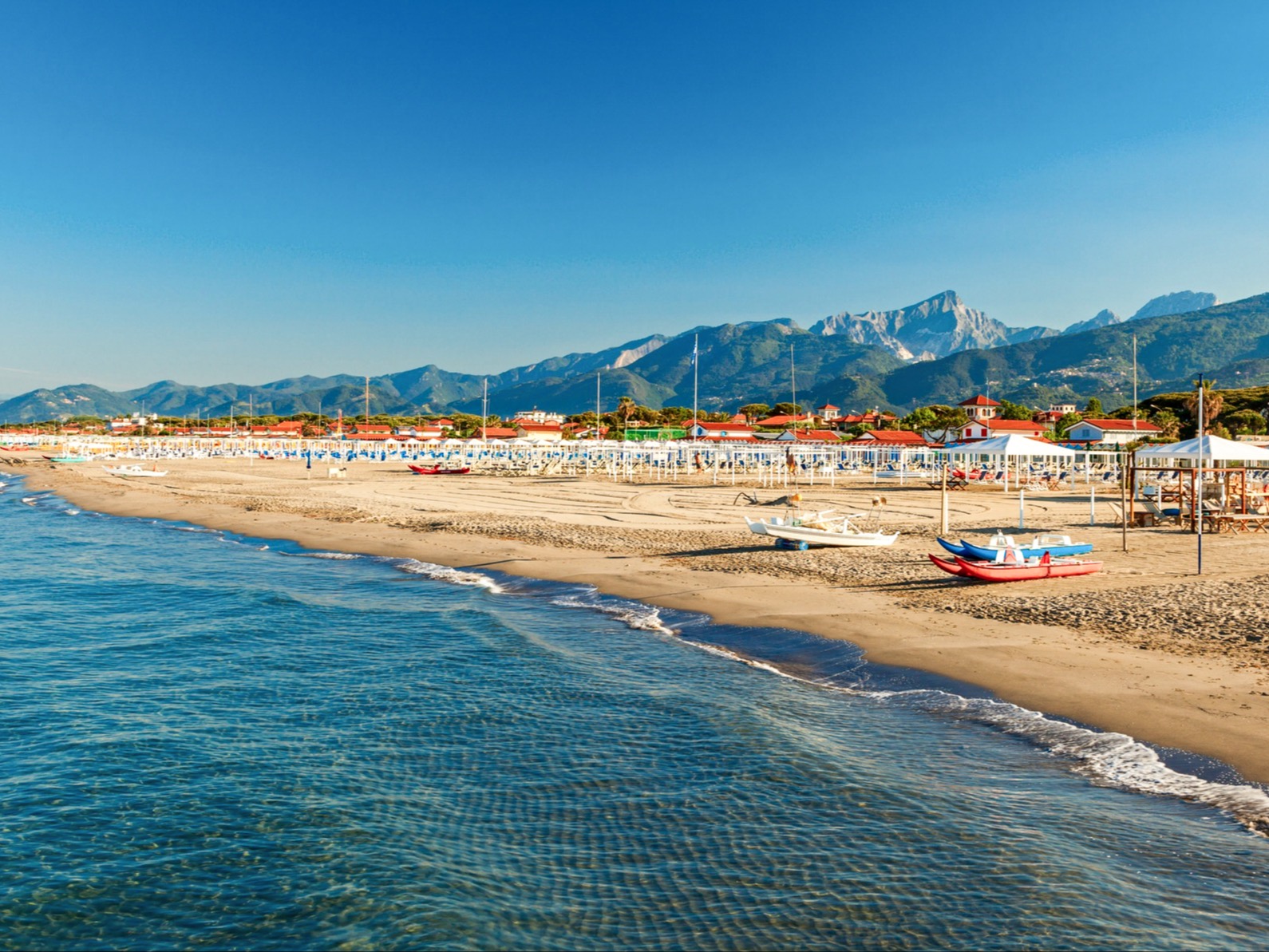 Our Top 12 Beaches in Tuscany | Tourlane